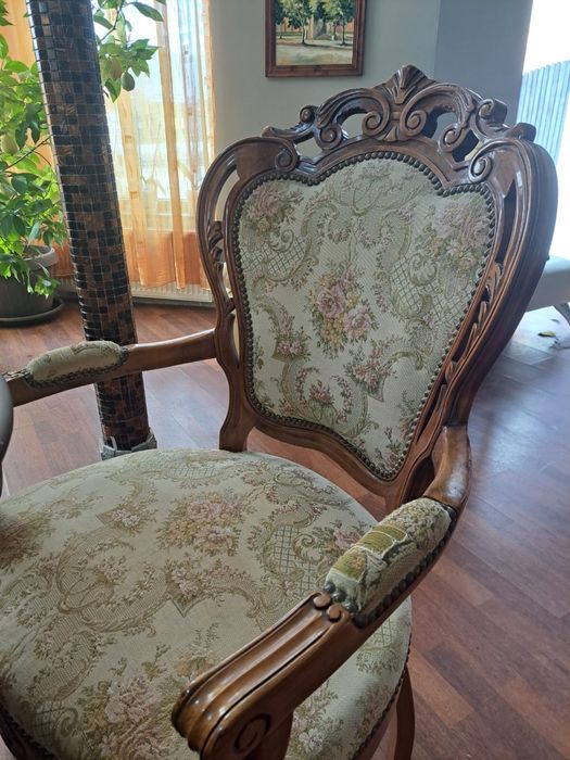 Set de mobilier stil clasic/baroc, format din masa si scaune Tautii ...