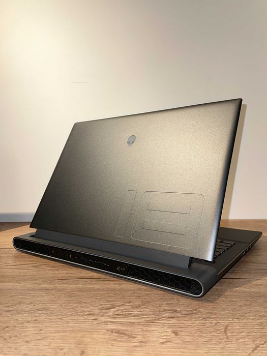 Dell Alienware M18 FHD 480Hz Ryzen 9 7845HX 32GB RTX4080 12GB 1TB SSD ...