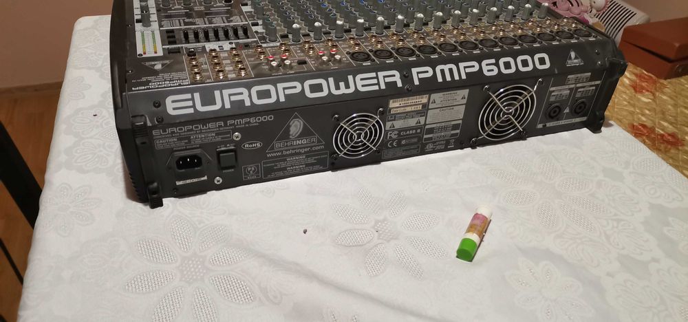 Пулт Беринджер 6000 с. Белозем • OLX.bg