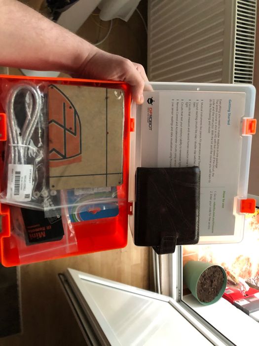 KIT Arduino Zero To Hero DFROBOT KIT0133 + Curs Robotica Iasi • OLX.ro