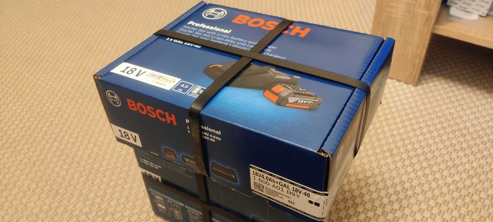 Set sigilat 1 buc. incarcator 4A plus 1 buc. acumulator Bosch 18V 4Ah Bucuresti Sectorul 4 • OLX.ro