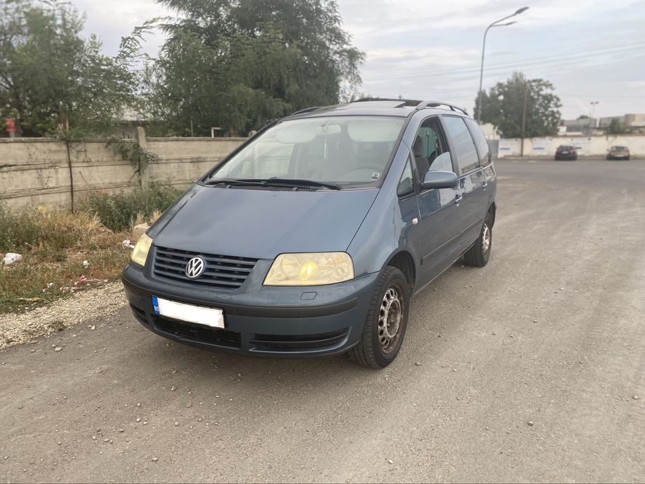 Volkswagen Sharan 7 locuri GPL Ramnicu Sarat • OLX.ro