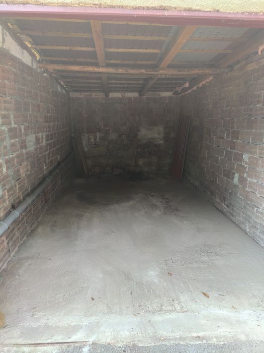 Vand Garaj str. Apicultorilor Targu-Mures • OLX.ro