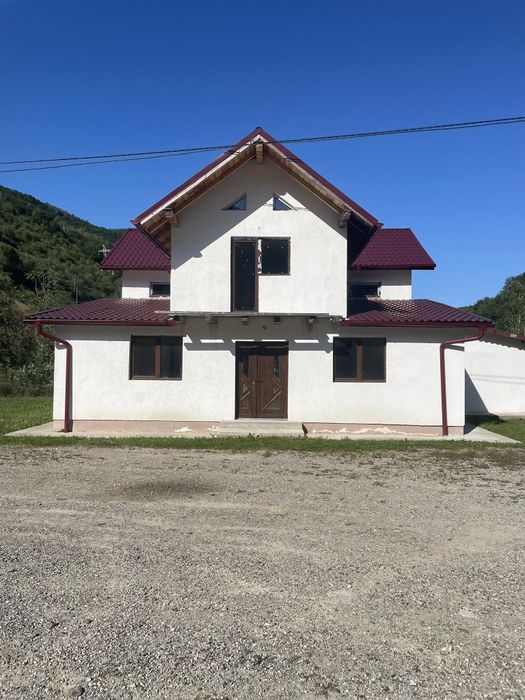 Pensiune/casă de vacanta Marisel(Rusești) cu CF Marisel • OLX.ro