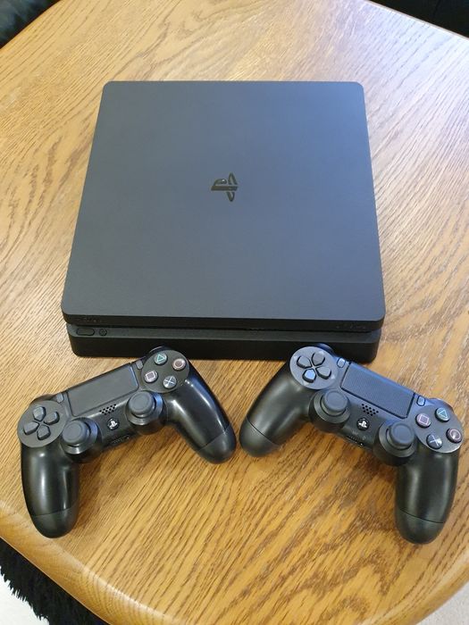 Продавам плейстейшън 4 slim / PS 4/ гр. София Левски Г • OLX.bg