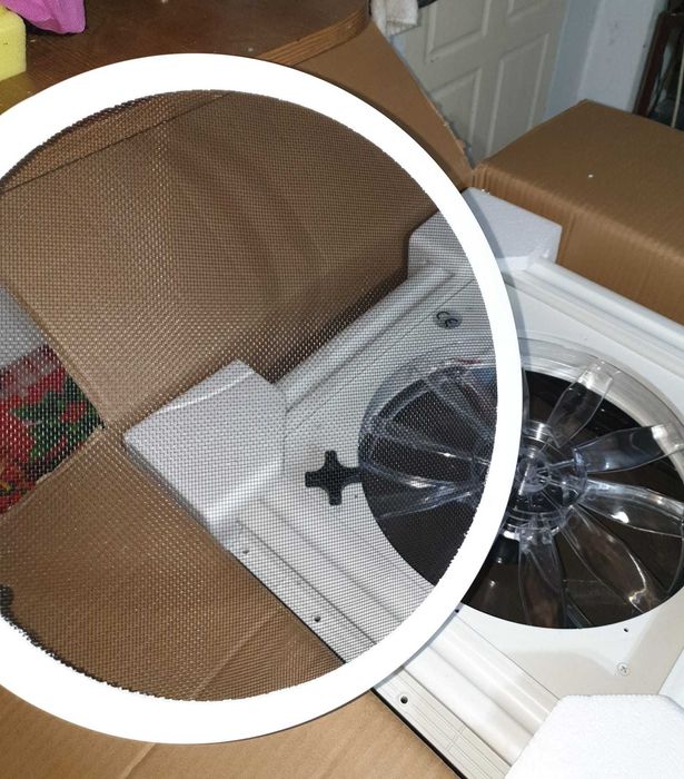 Trapa cu ventilator pentru rulota/autorulota/camper Transport gratuit ...