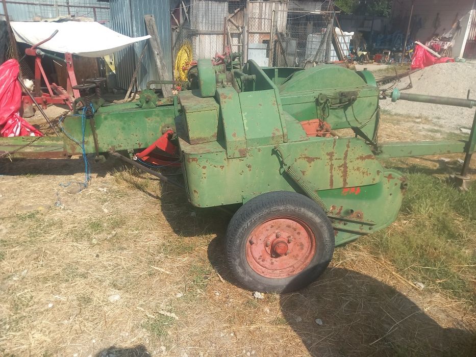 Balotiera-presa baloti Livezi • OLX.ro