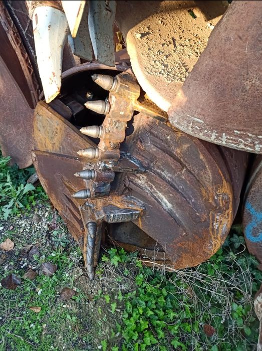 Cupe foreza /Bucket/Carote/Sfredel/Clama IMT 709 , IMT 805 Dorohoi • OLX.ro