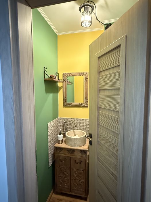 Apartament 3 /4 camere, Calea Dumbravii, zona Finante Sibiu • OLX.ro