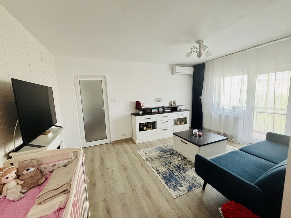 Apartament 2 camere complet renovat Arad • OLX.ro