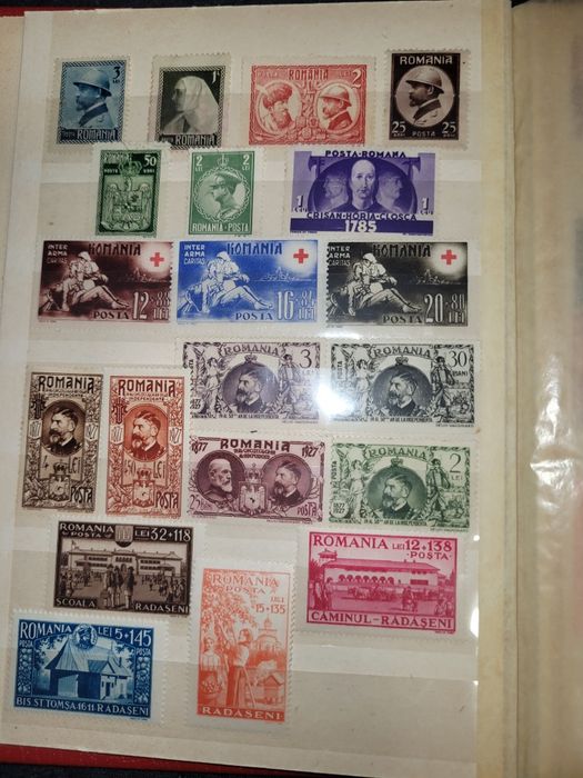 Vind clasor cu timbre perioada regală nestampilate Sarbi • OLX.ro