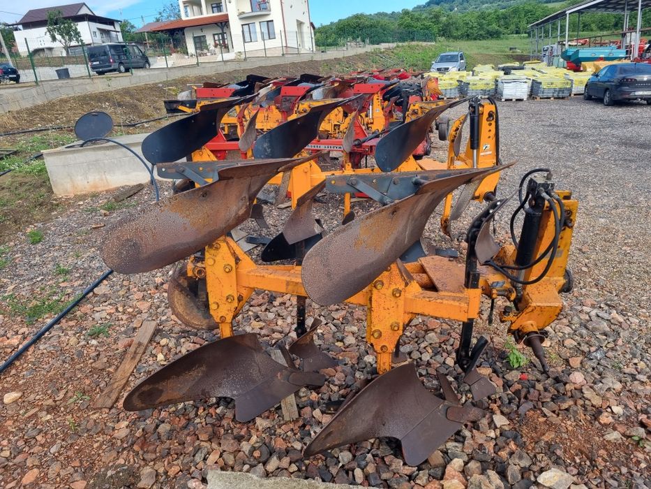 Plug Reversibil Huard Tr65T 2 brazde Chiesd • OLX.ro