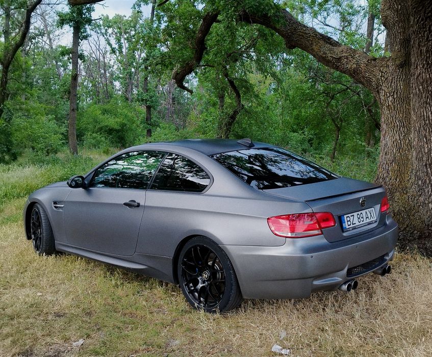 BMW E92 335i bodykit M3 Ramnicu Sarat • OLX.ro