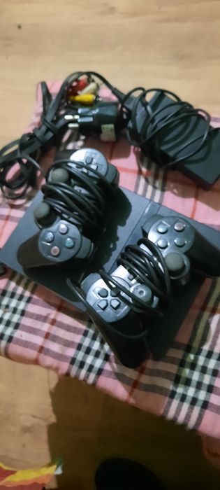 PS 2 sony cu 2 manete Timisoara • OLX.ro