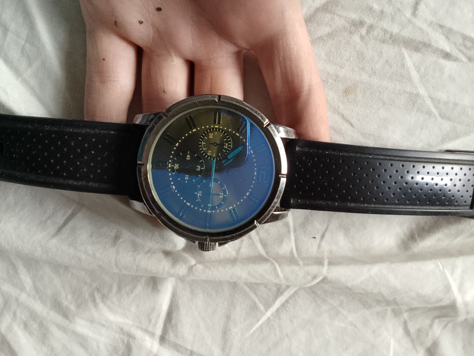 Ceas mecanic elegant geam cristal Bistrita • OLX.ro