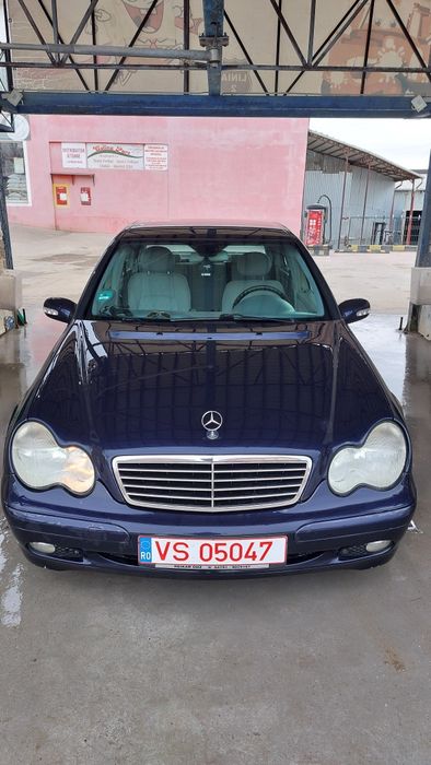 Vând auto cu marca Mercedes Benz clasa C 180 Kompressor Vaslui • OLX.ro