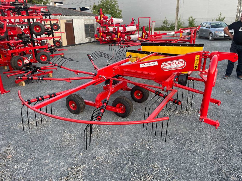 Grebla paianjen - Grebla rotativa - Grebla de adunat Artur Gilau • OLX.ro