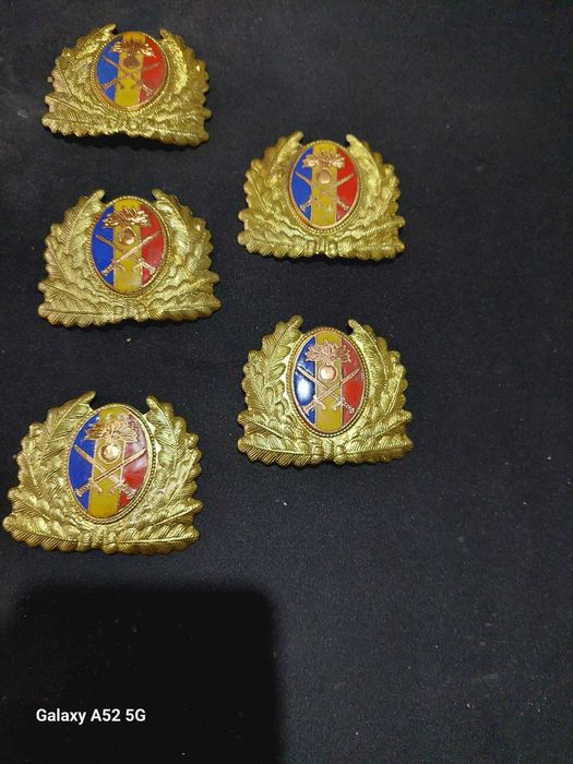 Embleme militare pentru caschetă, căciulă, bonetă, etc Caracal • OLX.ro