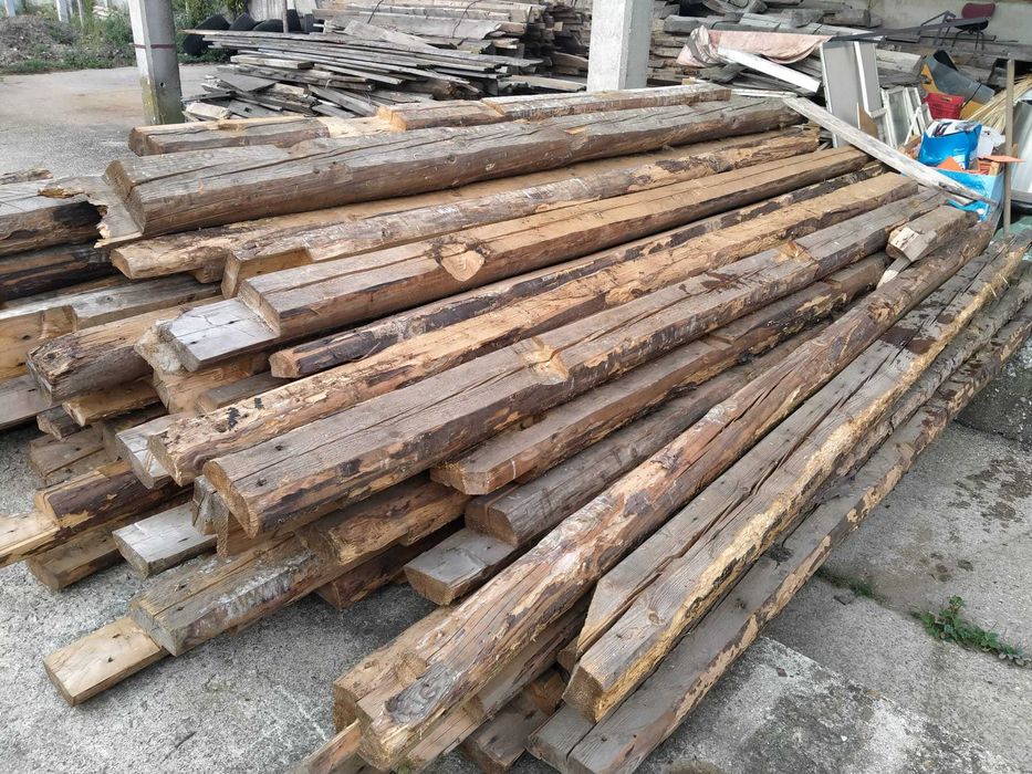 Capriori si grinzi de brad si placi de azbociment pt acoperis Brasov ...