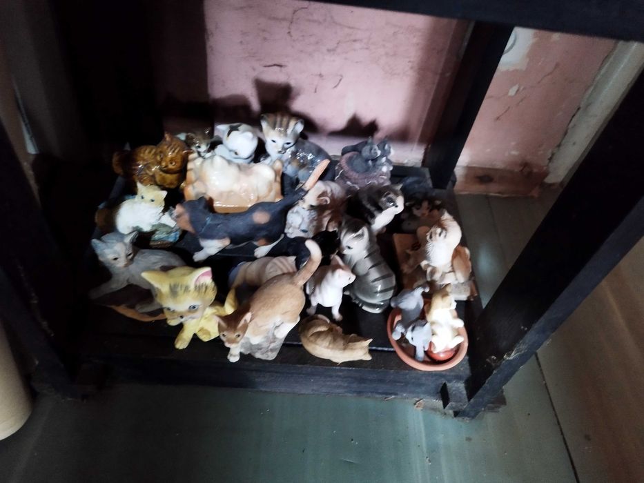 Vand bibelouri diverse modele și marimi Bucuresti Sectorul 3 • OLX.ro