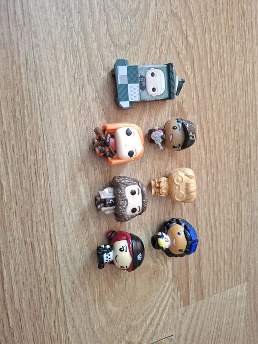 Set de mini figurine Funko pop Preutesti • OLX.ro