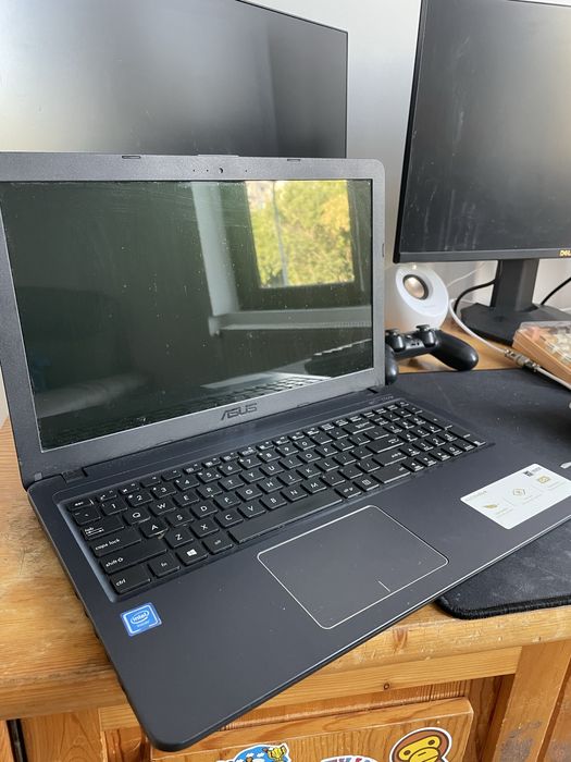 Asus vivobook laptop Bucuresti Sectorul 2 • OLX.ro
