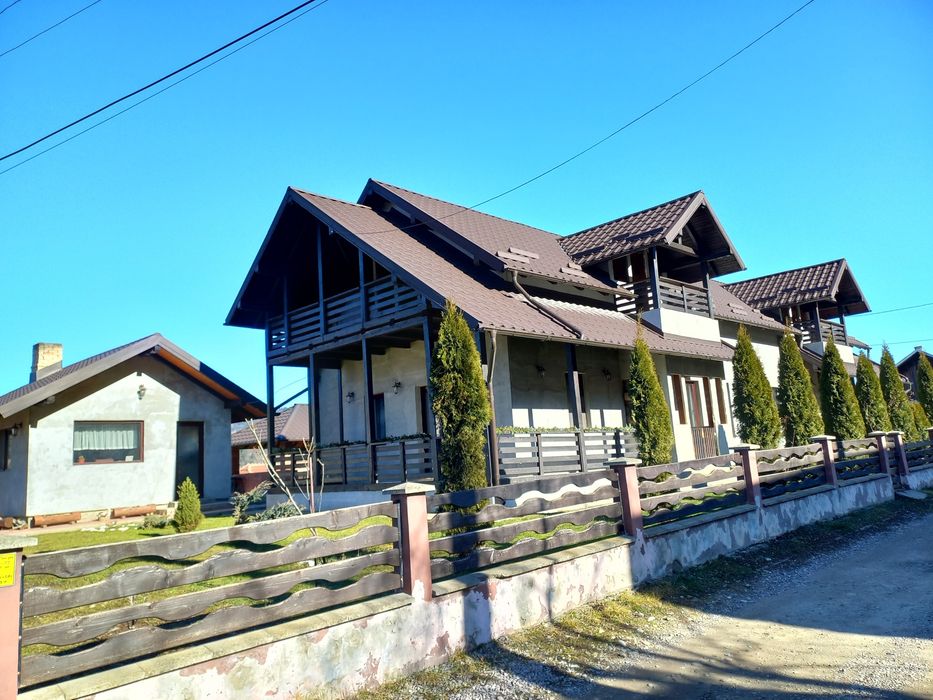 De vanzare casa de locuit Campulung Moldovenesc • OLX.ro