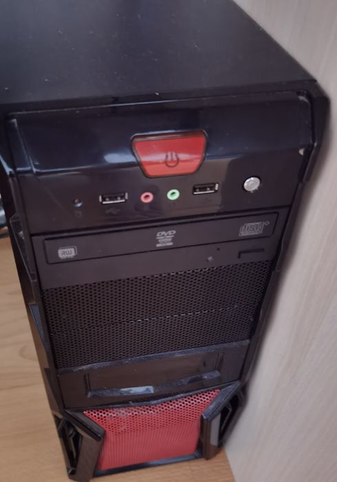 Vând desktop PC gaming și home office Bucuresti Sectorul 6 • OLX.ro