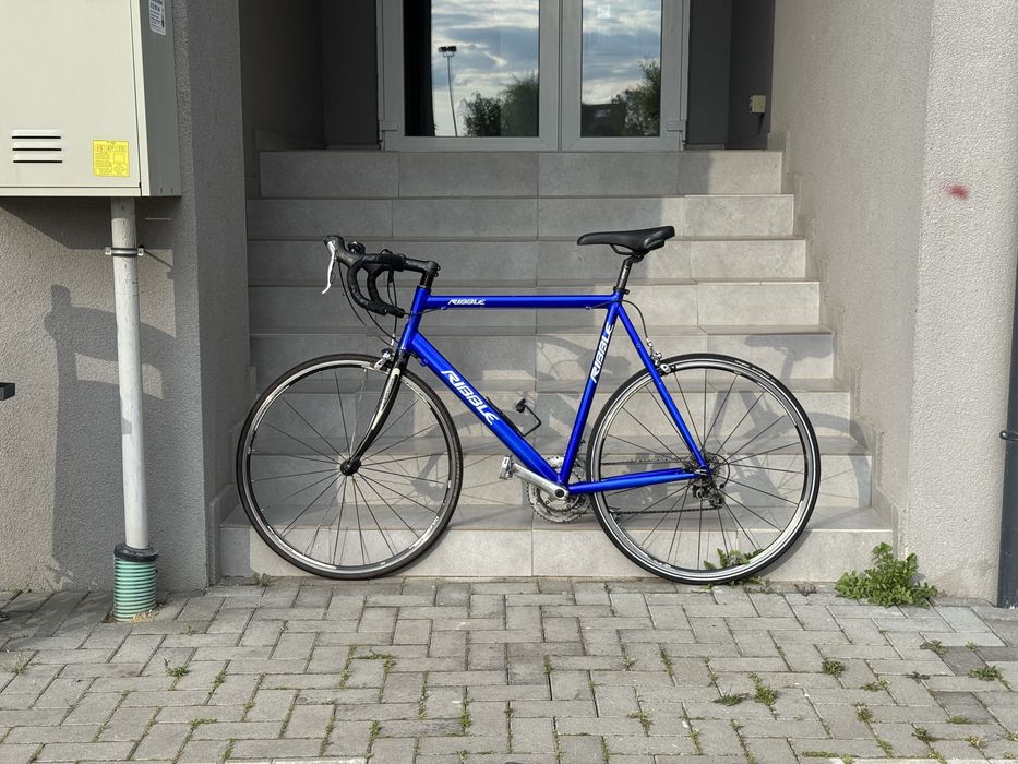 Cursiera/ bicicleta de sosea Ribble 7005: cadru aluminiu, furca carbon ...