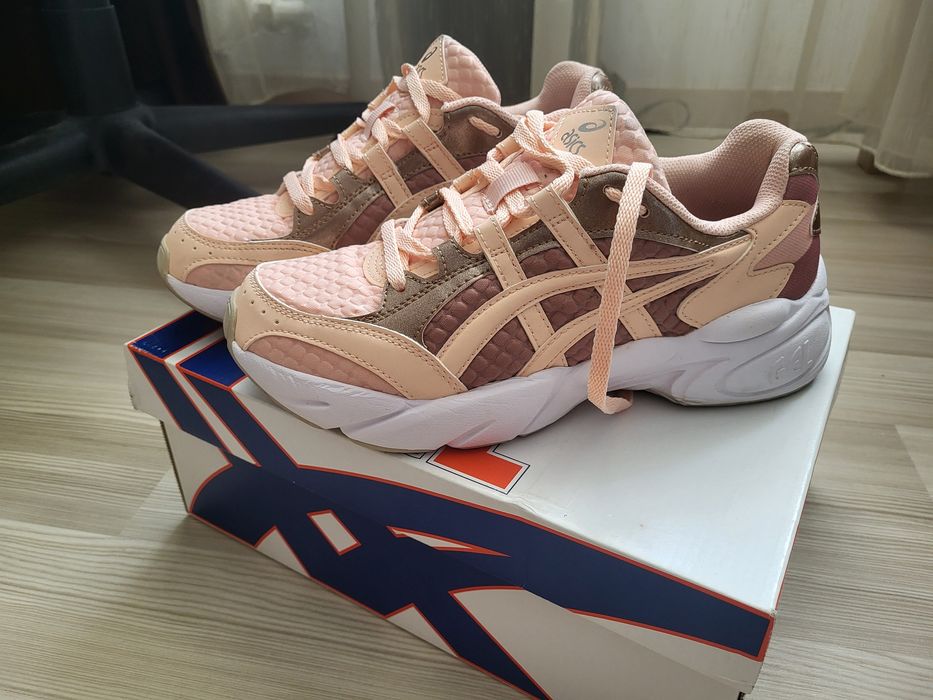 Asics bucuresti store