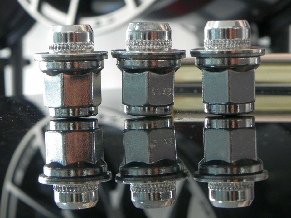 Piulite jante aliaj originale FORD Range Rover Toyota Bucuresti ...