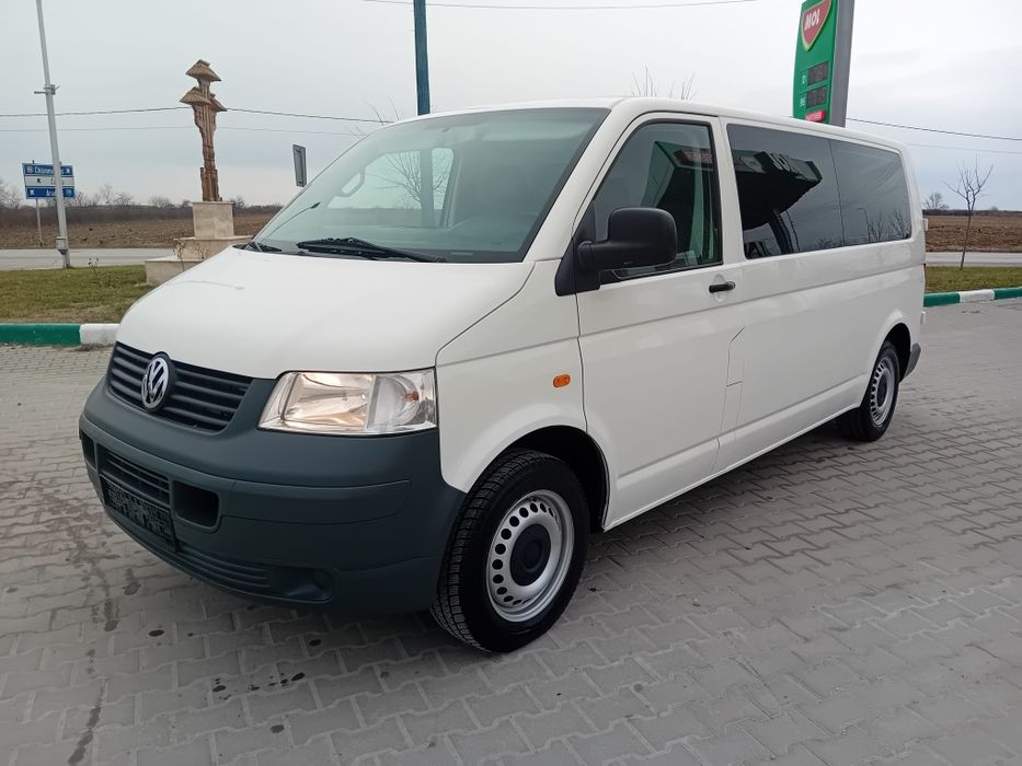 Wv Transporter T5 1.9 Tdi 102 cp9 Locuri an 2005 Ineu • OLX.ro