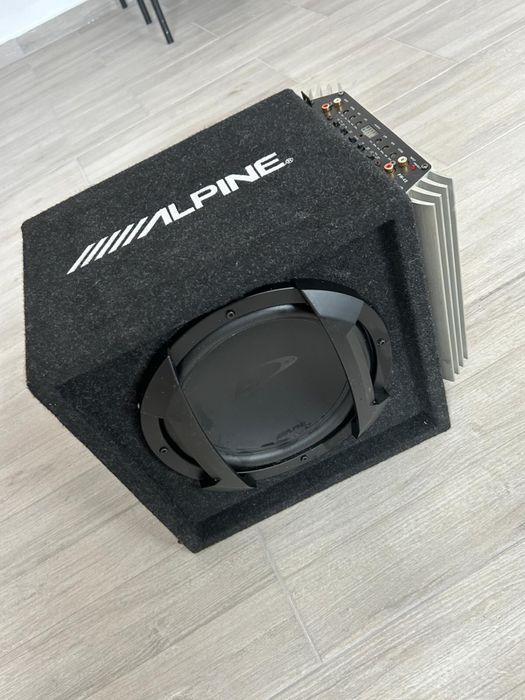 Subwoofer auto cu statie si cabluri Sebes • OLX.ro