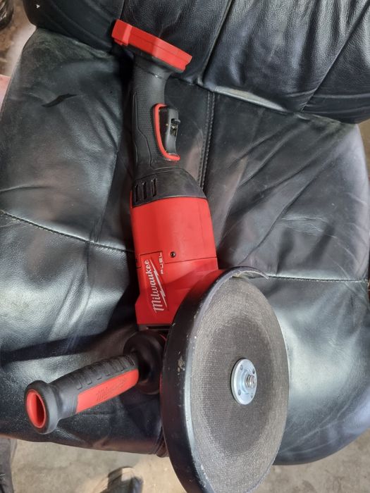 Flex milwaukee cu acumulator Dobra • OLX.ro