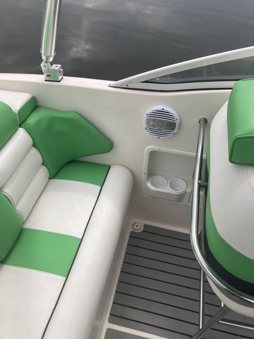 Barca Cabina Rinker Captiva 262 Ss 425 cai Sea Ray Crownline Glastron ...