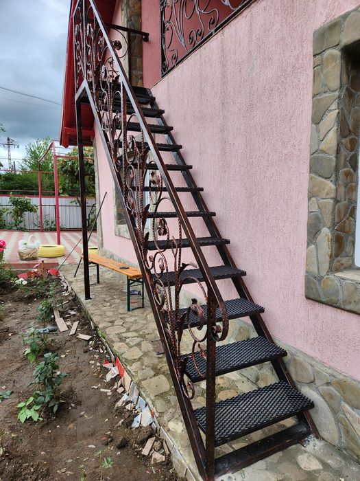 Scara metalica de exterior Botosani • OLX.ro