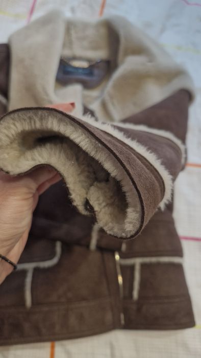 Cojoc Guess blana naturala Drumul Carului • OLX.ro