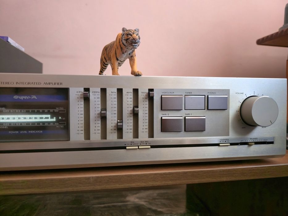 Jvc A-X40. Amplificator cu egalizator. Din vremuri de aur. Preț fix ...