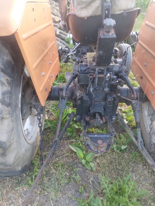 Vind tractor fiat u445 stare perfecta cauciucuri noi Petrindu • OLX.ro