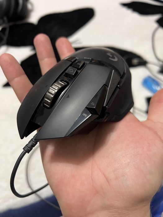 Kit Mouse logitech g502 hero tastatura razer cynosa lite Butimanu • OLX.ro