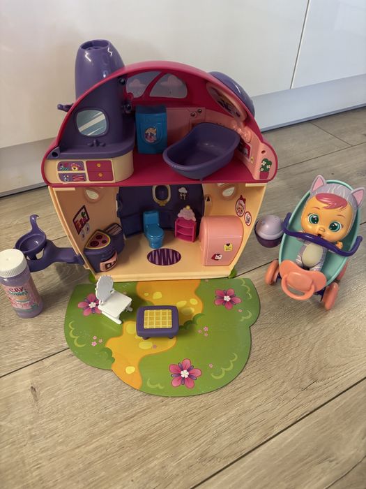 Къщичка Cry babies с бебе и количка гр. Козлодуй • OLX.bg