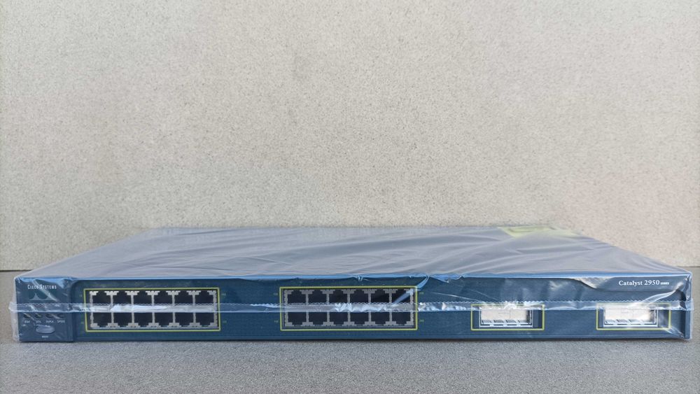 Switch Cisco Catalyst WS-C2950G-24 - EI - 24 porturi Pancota • OLX.ro