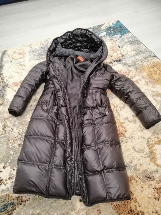 Vând Parka cu Puf marca nobila Mishele Noua fără eticheta dama M-L Petrosani • OLX.ro