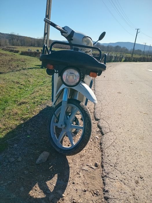 Vând scuter Liberti 125cc în stare perfecta lipsa o oglinda Ciocotis ...