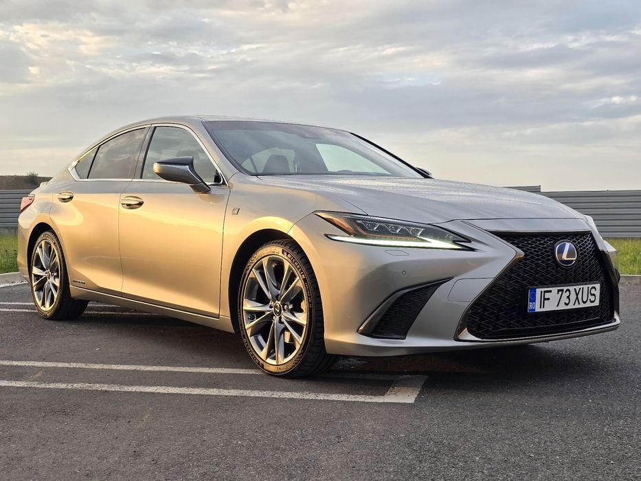 Lexus es300h F-sport 2019 Voluntari • OLX.ro
