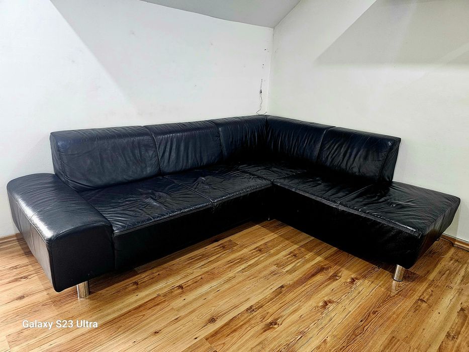 Coltar piele naturala, model actual, stare impecabila Cerneteaz • OLX.ro