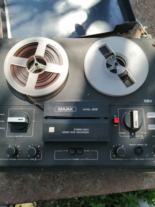 Magnetofon Maiak Caraci • OLX.ro