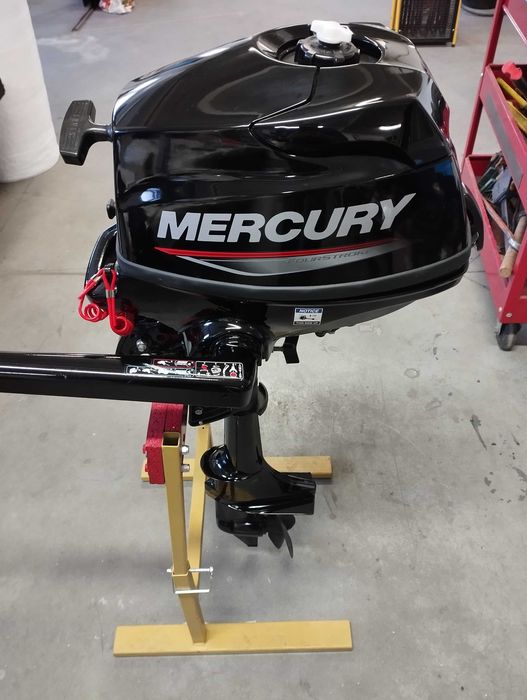 Двигател за лодка Mercury 3.5hp гр. София Младост 3 • OLX.bg