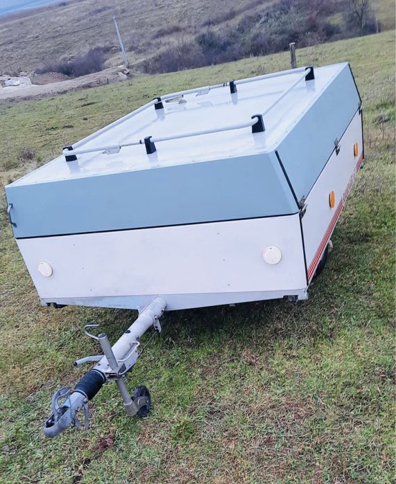 Rulota cort Trigano Oradea • OLX.ro