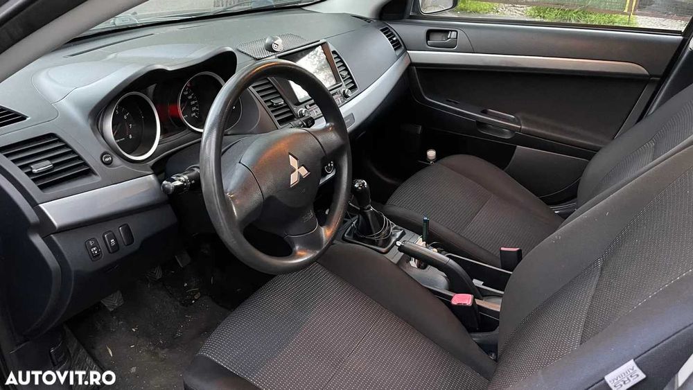 Mitsubishi Lancer de vanzare Bucuresti Sectorul 5 • OLX.ro